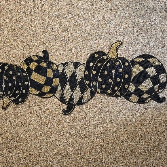 Tahari | Accents | Tahari Black And Gold Pumpkin Table Runner 3 X 36 ...